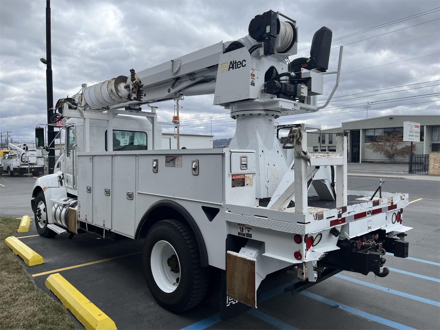 2015 ALTEC DC47TR - L&M Truck Sales - Specialized Work Trucks & Cranes ...