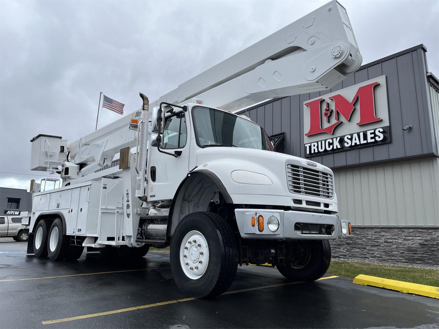 2009 ALTEC A77TE93 - L&M Truck Sales - Specialized Work Trucks & Cranes ...