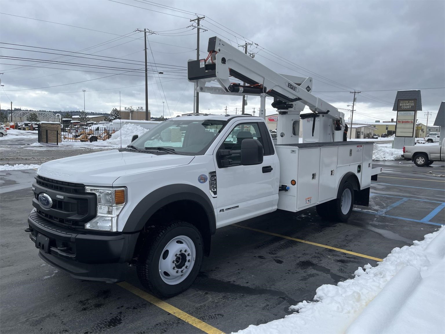 2021 VERSALIFT SST40EIH - L&M Truck Sales - Specialized Work Trucks ...