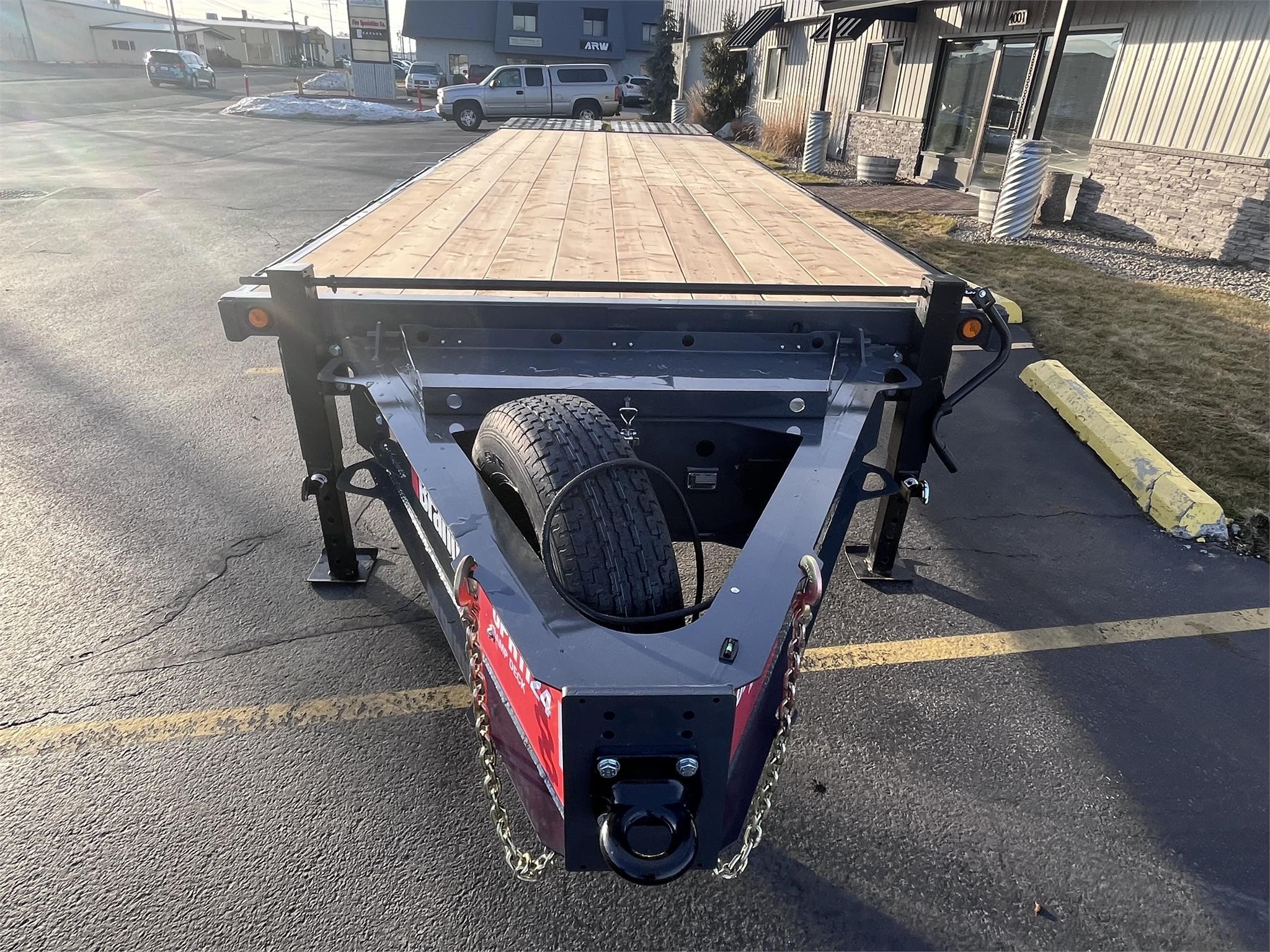 Trailers - L&M Truck Sales - Specialized Work Trucks & Cranes For Sale