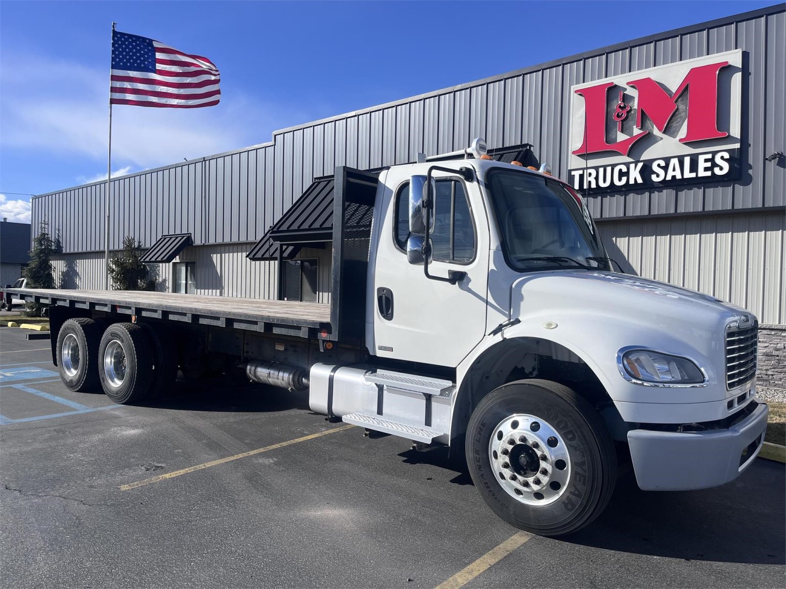 2012 FREIGHTLINER BUSINESS CLASS M2 112 - L&M Truck Sales - Specialized ...
