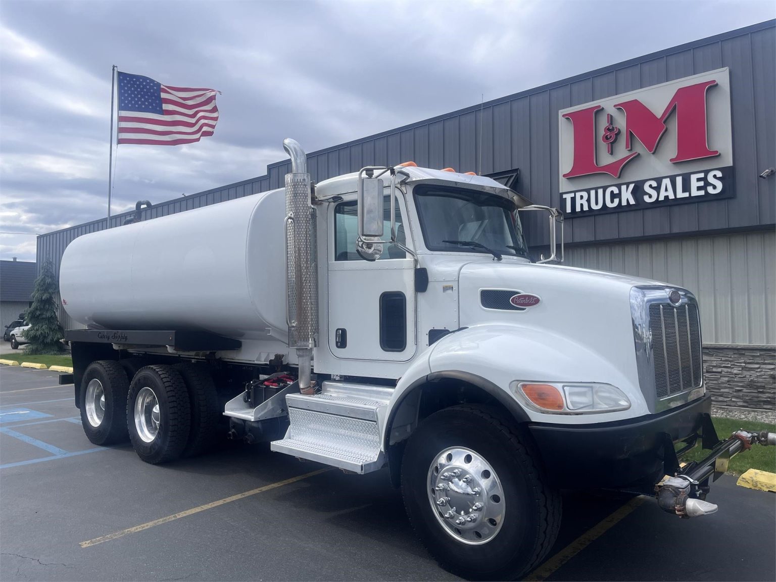 2019 PETERBILT 348 - L&M Truck Sales - Specialized Work Trucks & Cranes ...