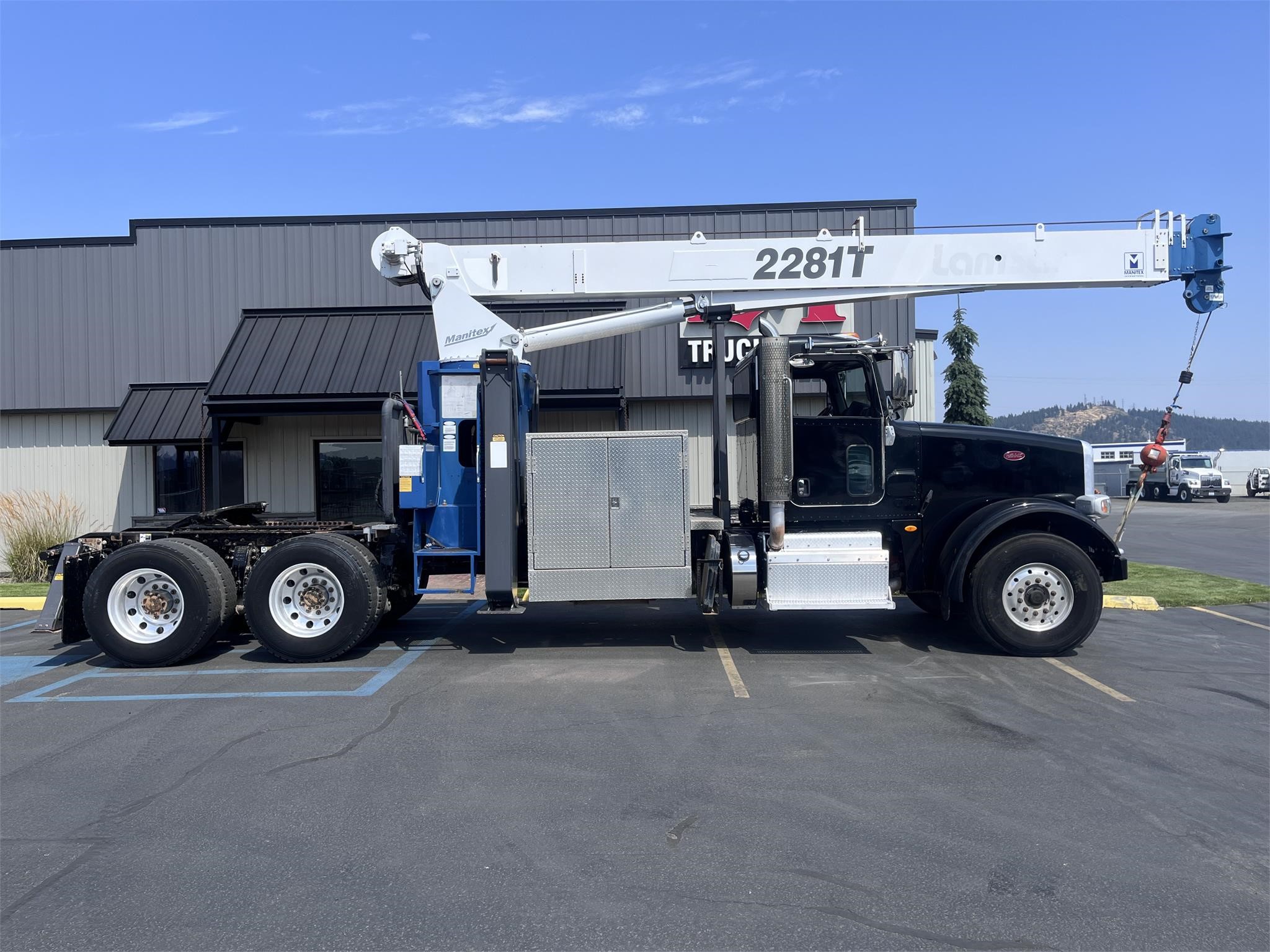 Trucks - L&M Truck Sales - Specialized Work Trucks & Cranes For Sale