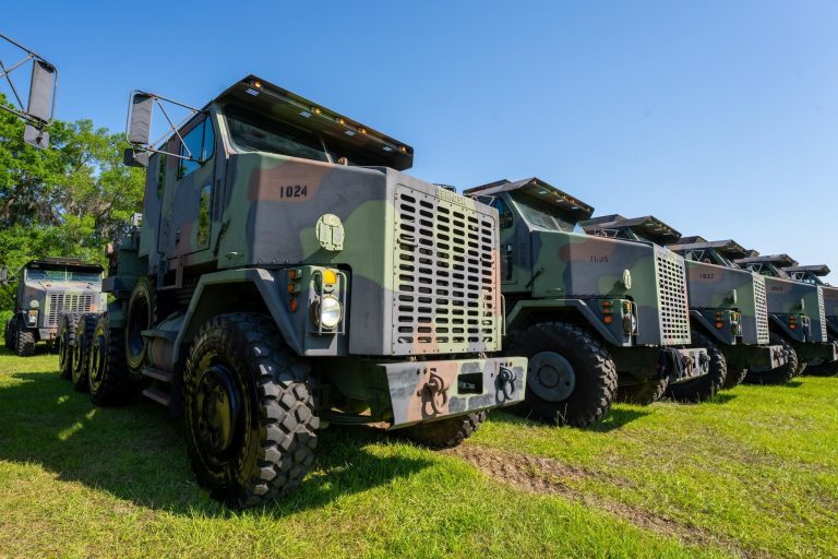 2009 OSHKOSH M1070 - L&M Truck Sales - Specialized Work Trucks & Cranes ...