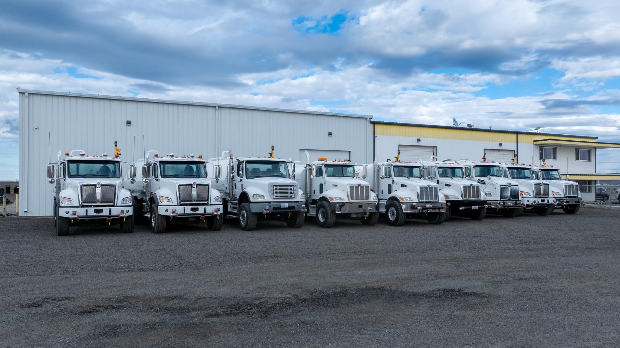 2019 PETERBILT 348 - L&M Truck Sales - Specialized Work Trucks & Cranes ...